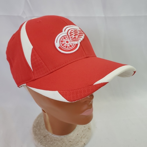 Reebok | Accessories | Reebok Nhl Detroit Red Wings Red Hat Baseball ...